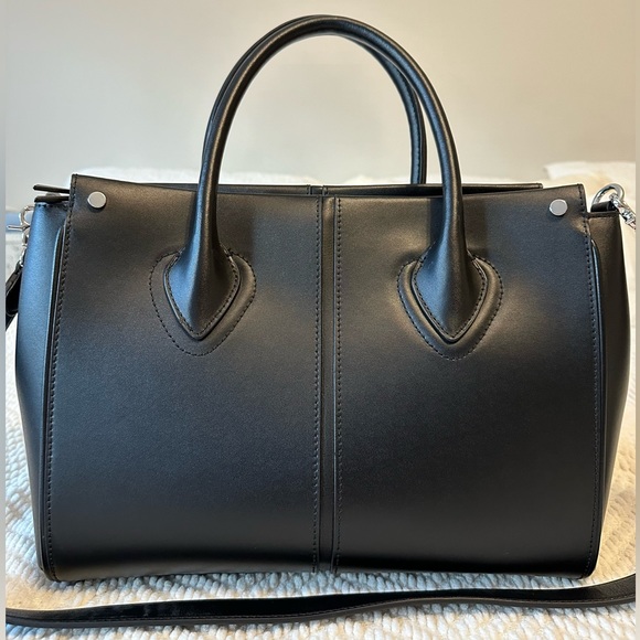Ivanka Trump | Bags | Ivanka Trump Handbag | Poshmark